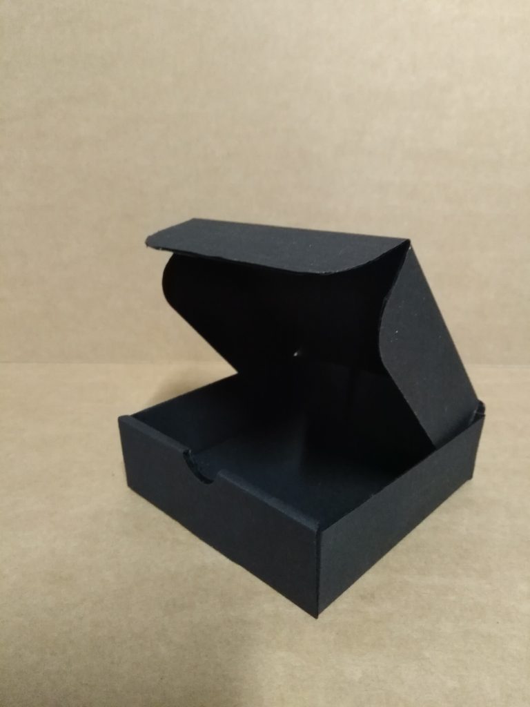 Gift Box TF0033 (100 X 100 X 30mm) – TFB.ie